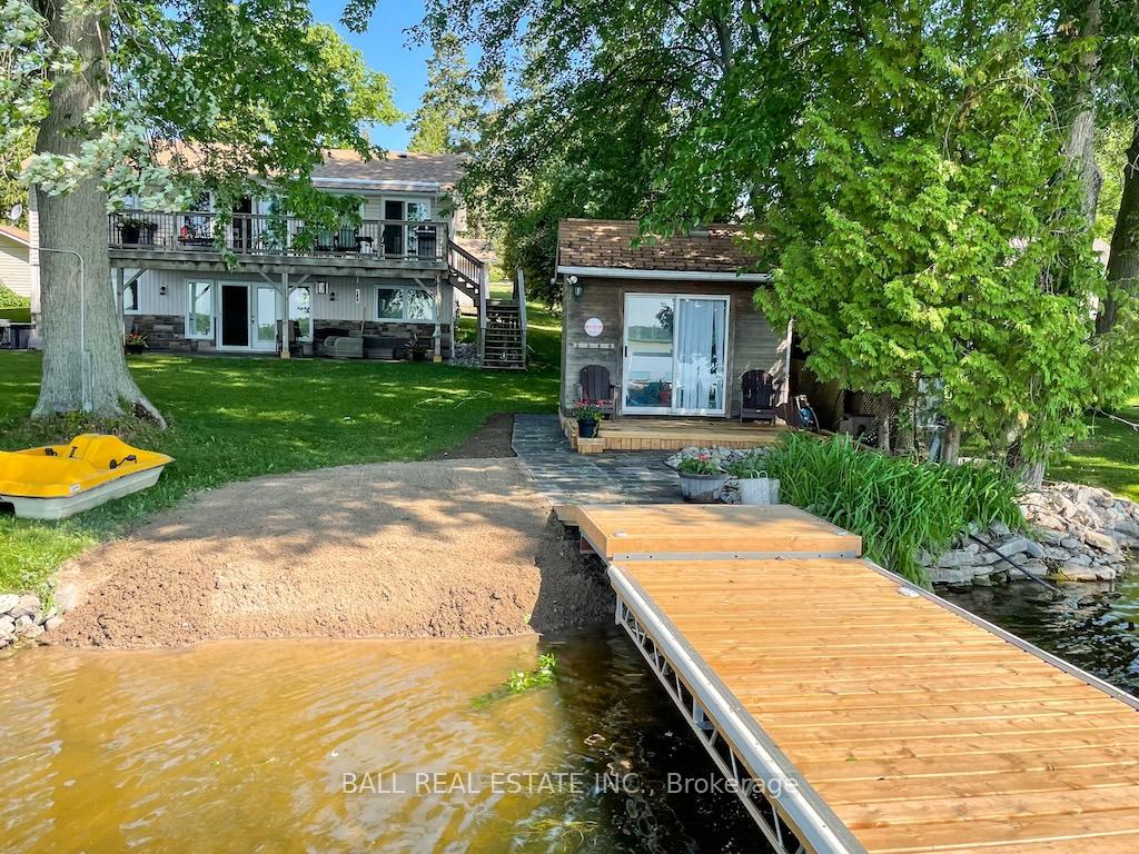 27 Lakeshore Boulevard, Selwyn, ON K0L 1T0