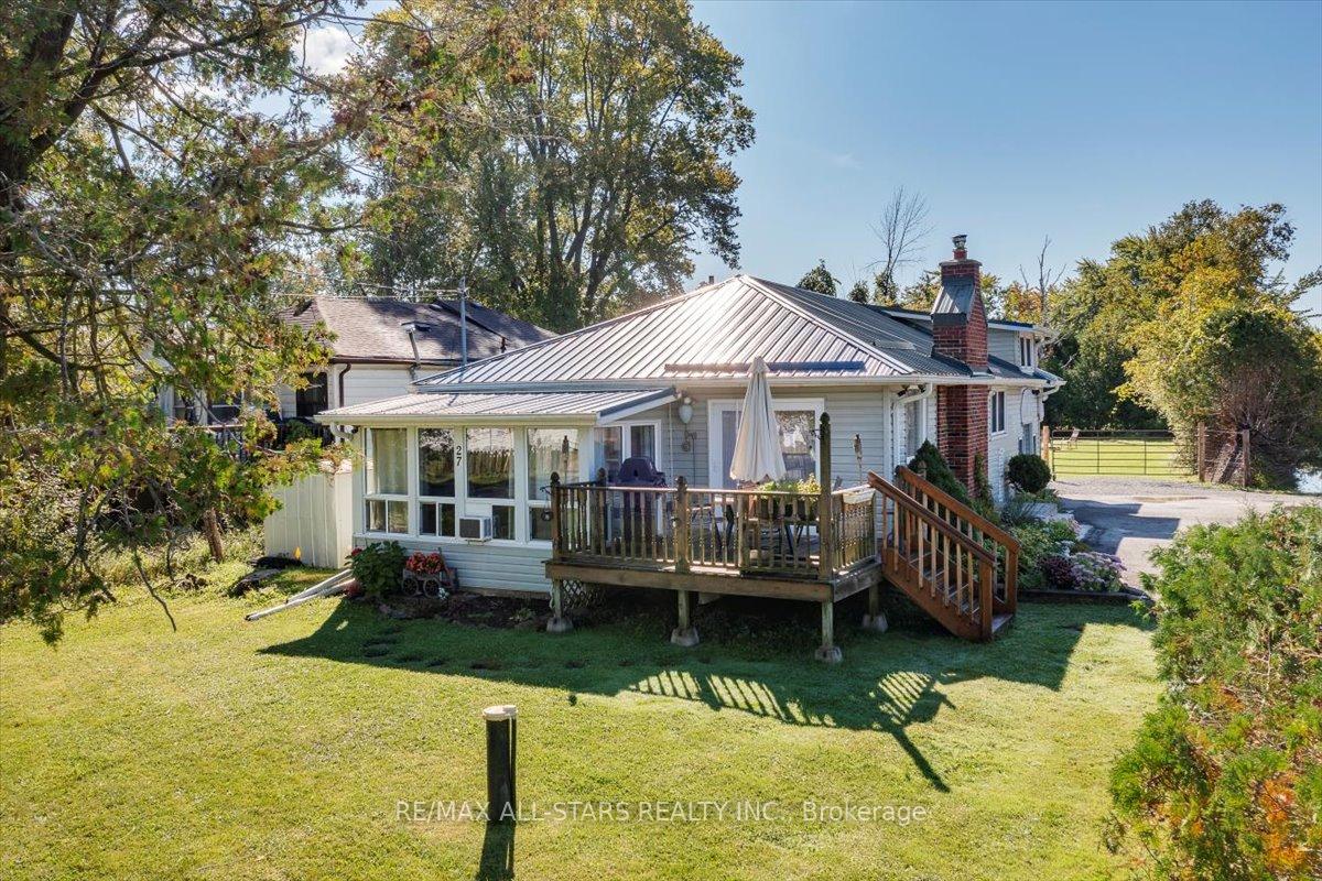 27 Lakeshore Road, Georgina, ON L0E 1N0