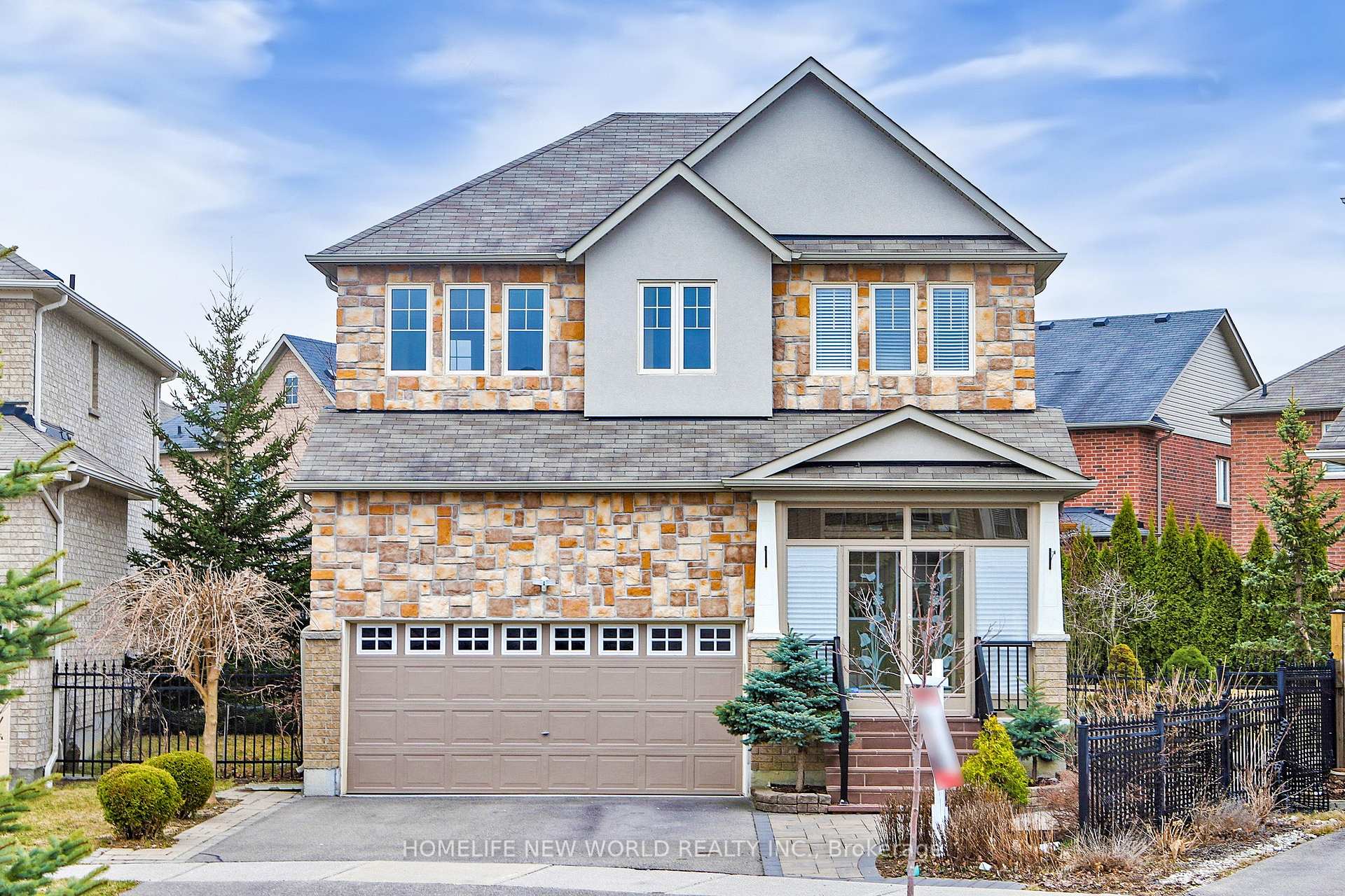 27 Overhold Crescent, Richmond Hill, ON L4E 0L9