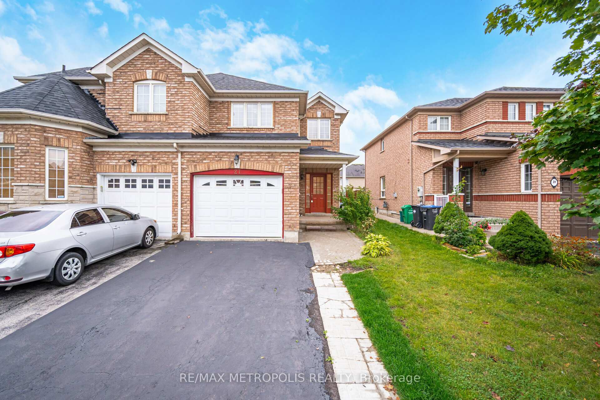 27 Prince Crescent, Brampton, ON L7A 2C9