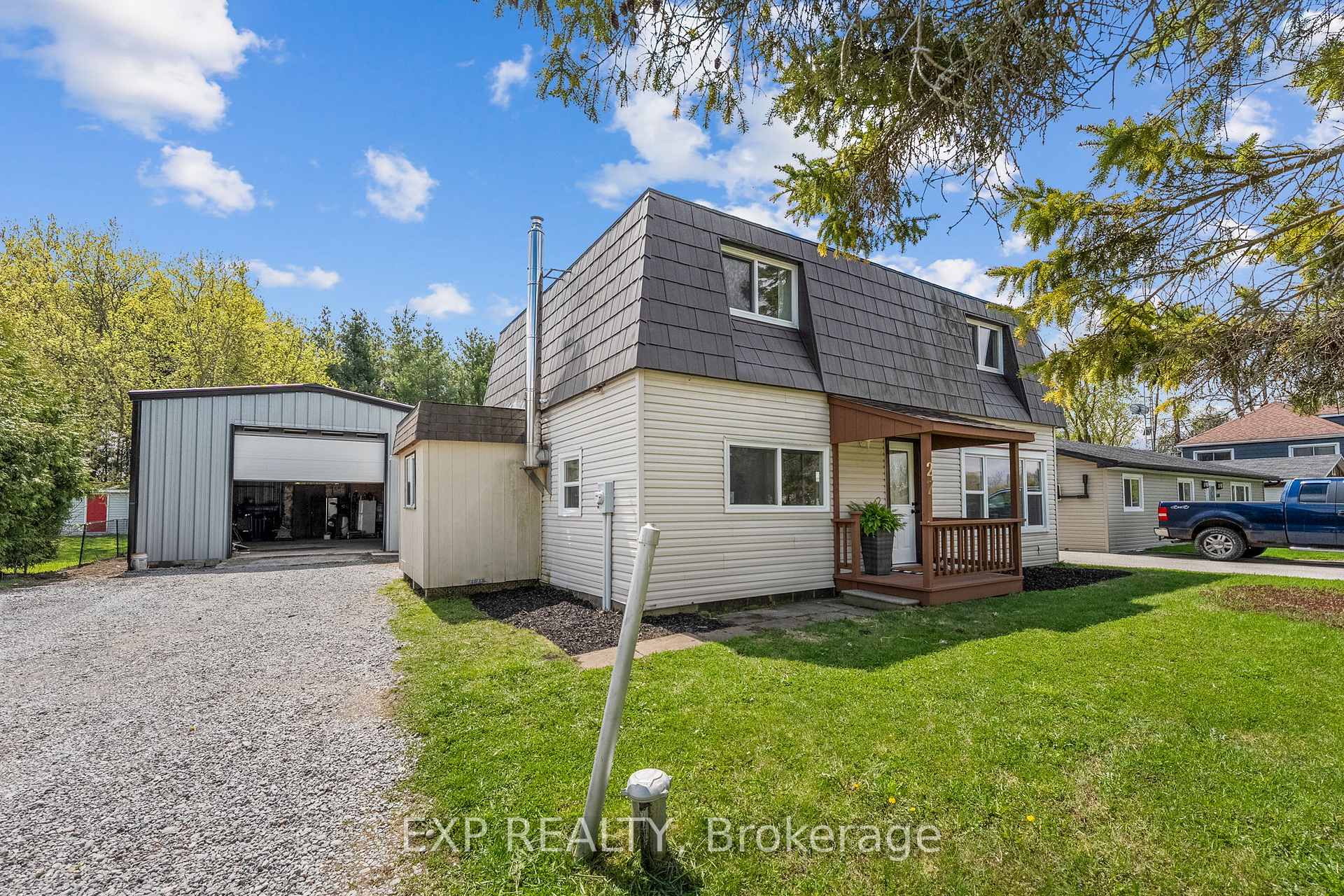 27 York Street, East Gwillimbury, ON L0E 1R0