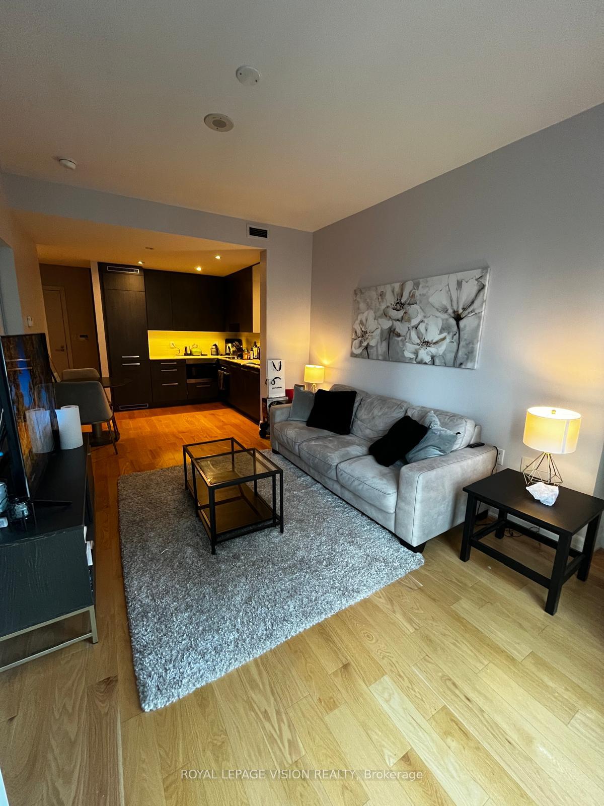 2701 - 8 The Esplanade Avenue, Toronto, ON M5E 0A6