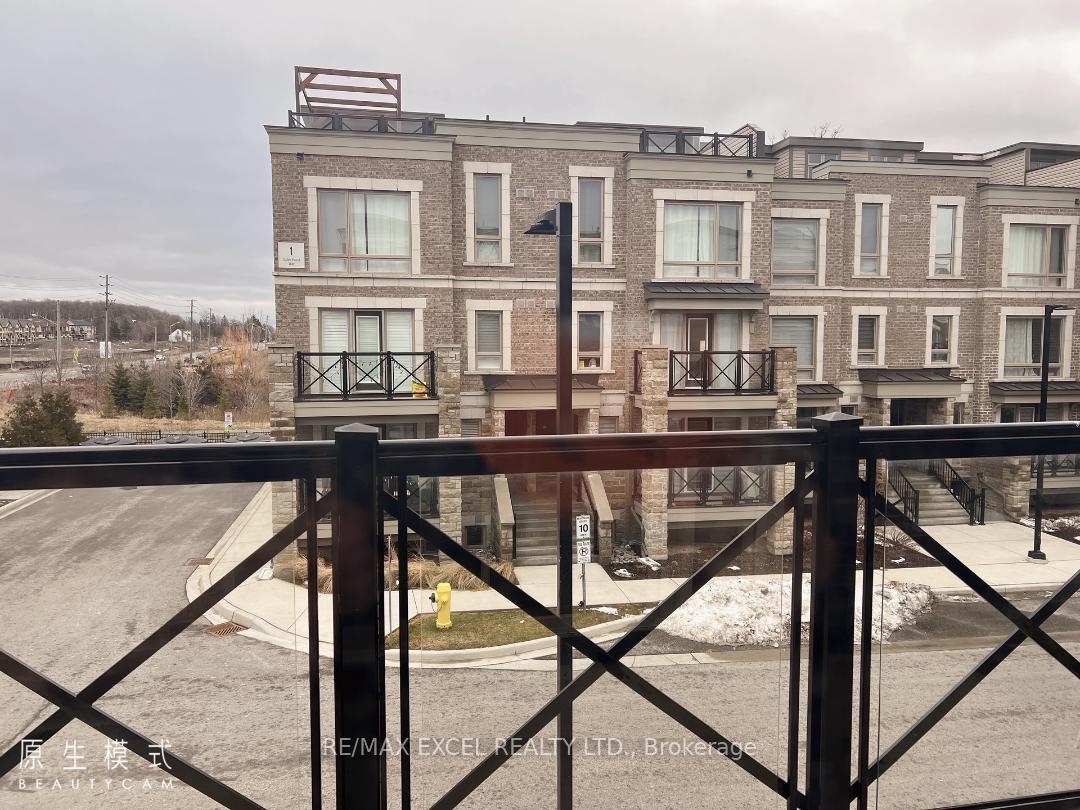 2703 - 2 Gable Hurst Way, Markham, ON L6B 1N5