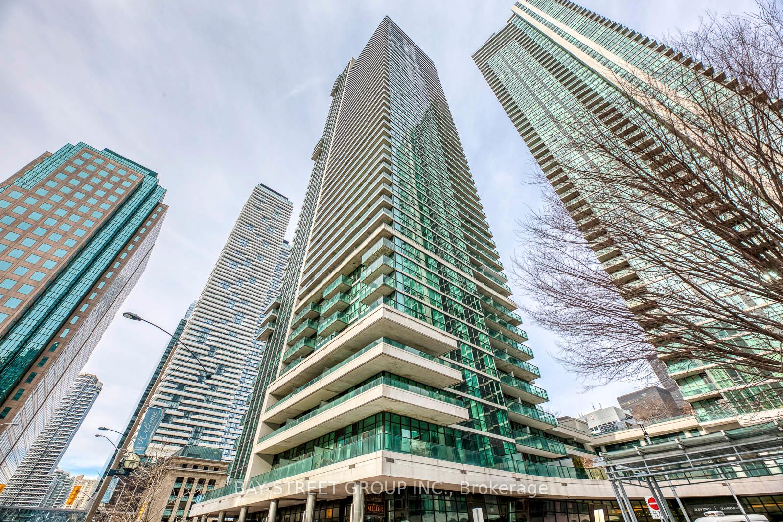 2704 - 33 Bay Street, Toronto, ON M5J 2Z3
