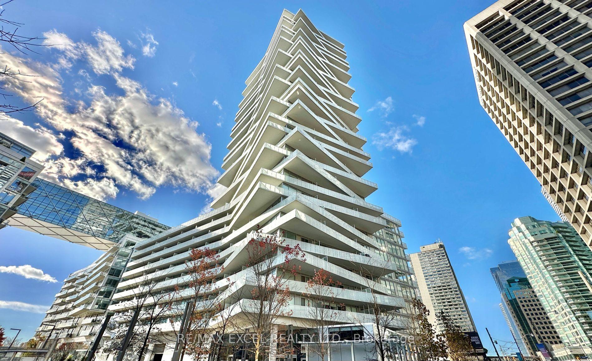 2705 - 15 Queens Quay E, Toronto, ON M5E 0C5