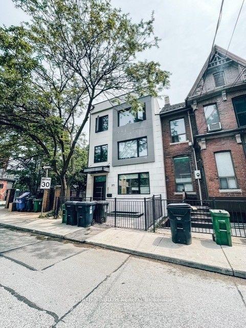 4 - 271 Ontario Street, Toronto, ON M5A 2V6