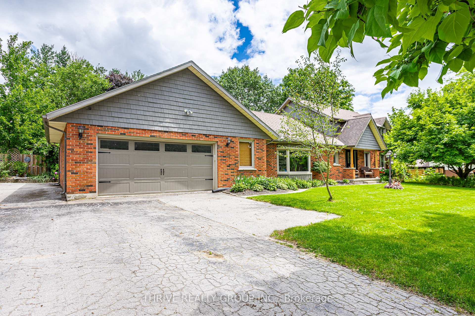 272 Chittick Crescent, Thames Centre, ON N0L 1G3