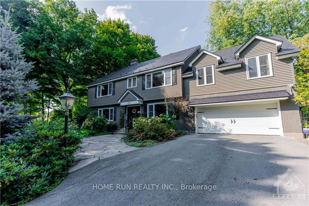 275 BUCHAN Road, Rockcliffe Park, ON K1M 0W4