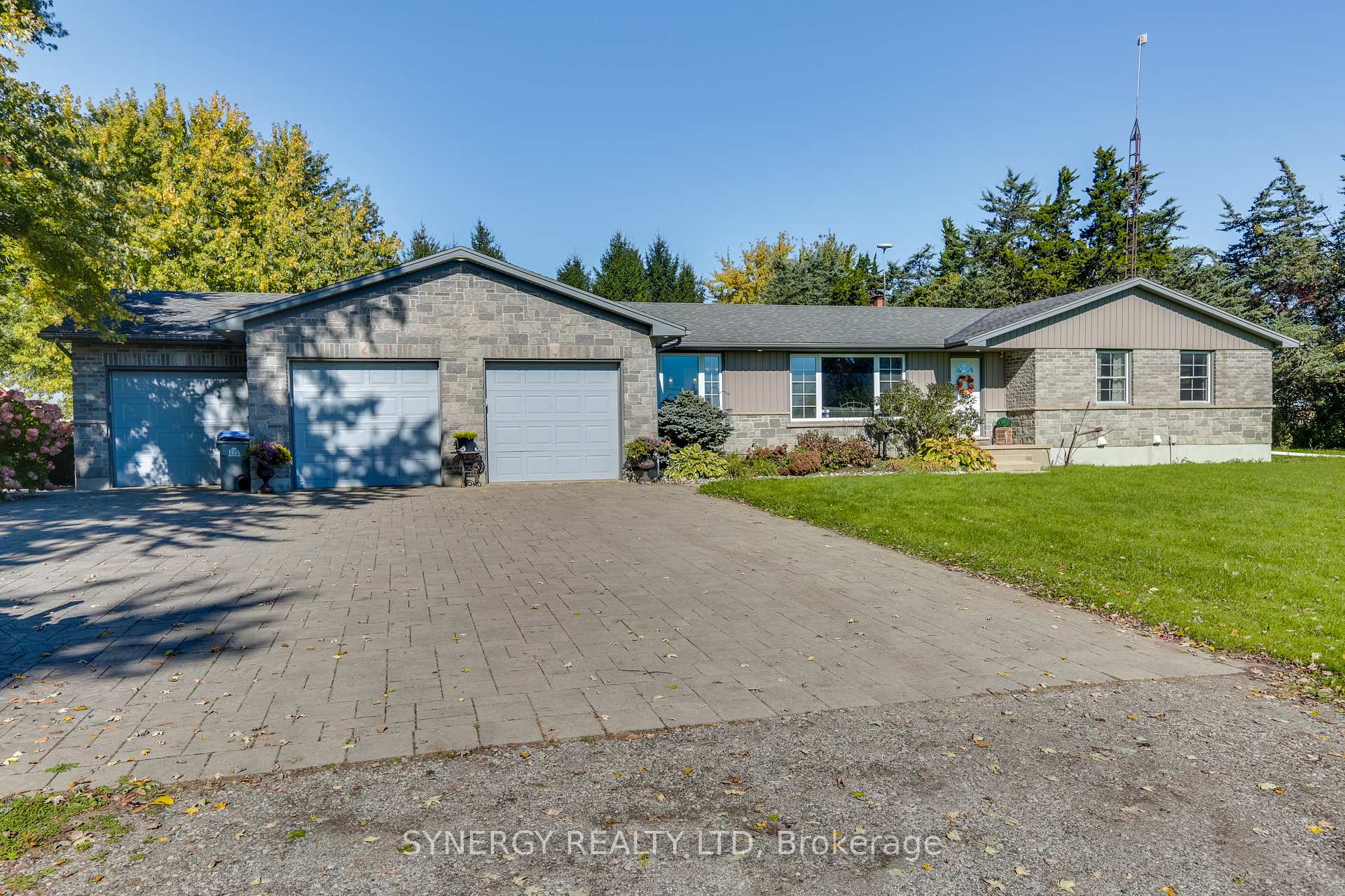 2760 Napperton Drive, Adelaide Metcalfe, ON N7G 3H8