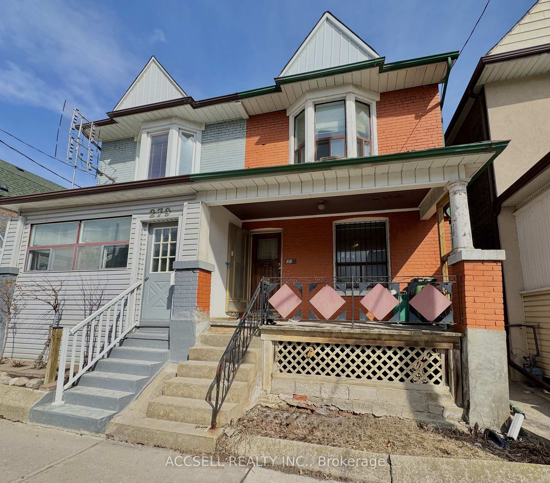 277 Jones Avenue, Toronto, ON M4M 3A7