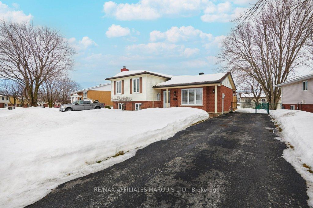 277 Meadowvale Crescent, Cornwall, ON K6J 5K6