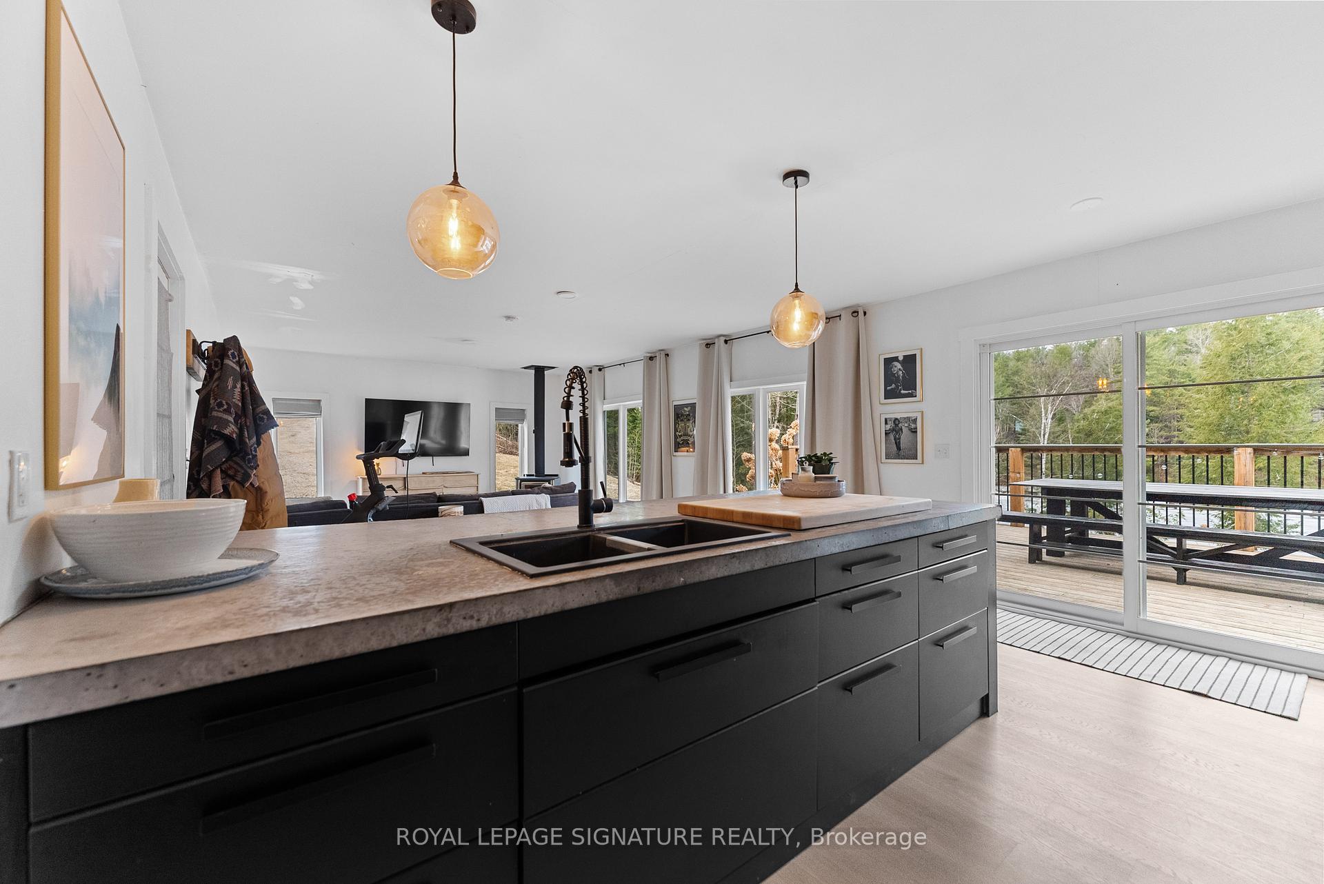 279 Black Mountain Road, Greater Madawaska, ON K0J 2R0