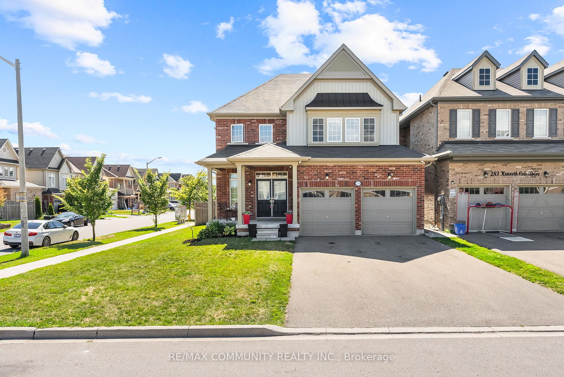 279 Kenneth Cole Drive, Clarington, ON L1C 0W1