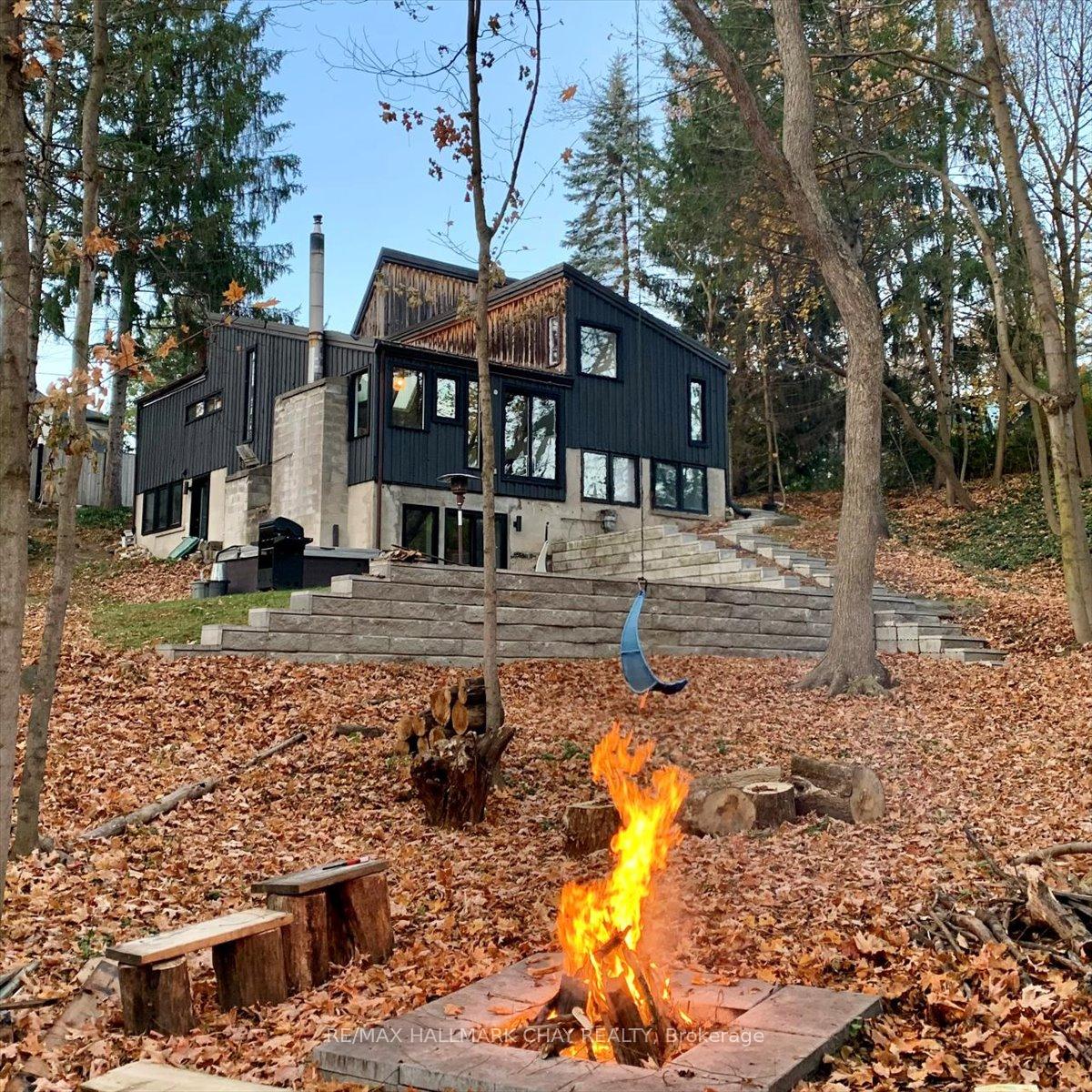 28 Albert Street, Barrie, ON L4M 3S6