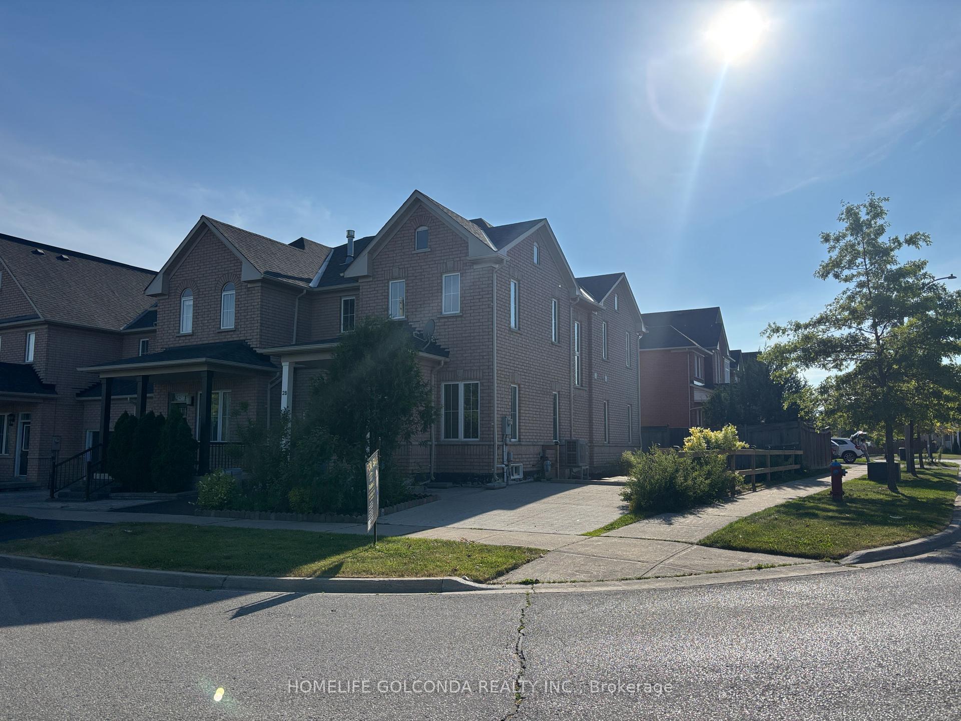 28 Barnwood Drive, Richmond Hill, ON L4E 5A3