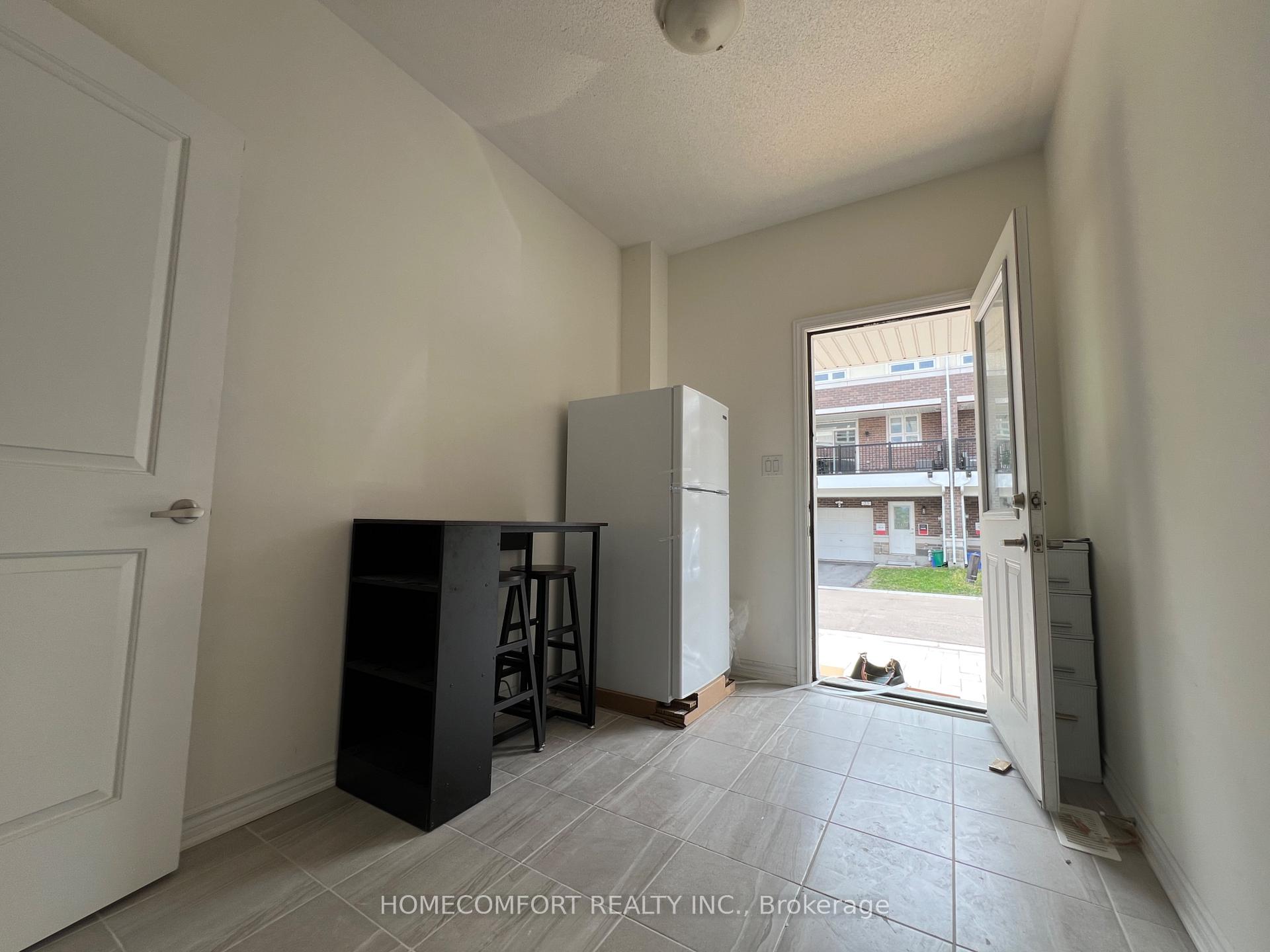 28 Chicago Lane, Markham, ON L6E 0V6