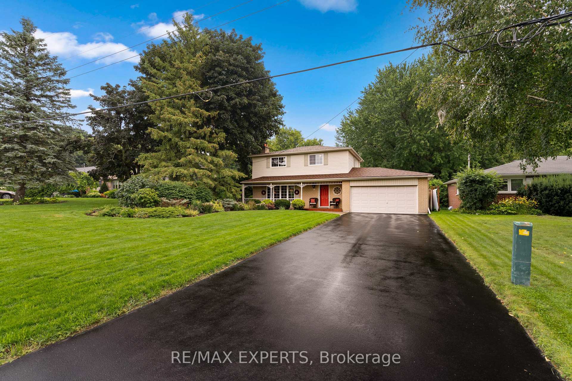 28 Hilltop Drive, Caledon, ON L7C 1K7