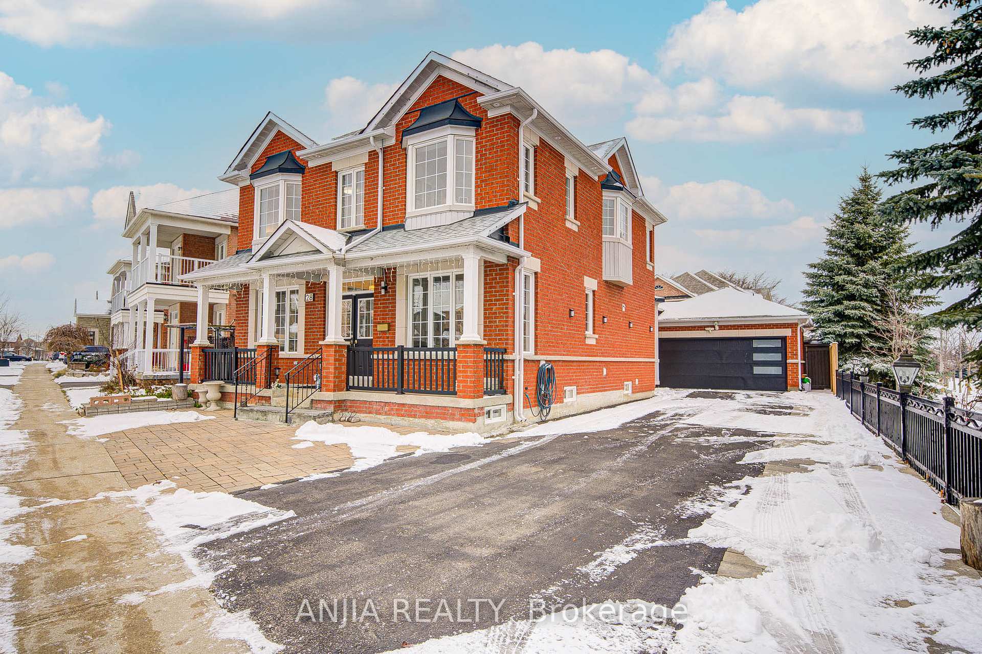 28 Misty Court, Markham, ON L6E 1K9