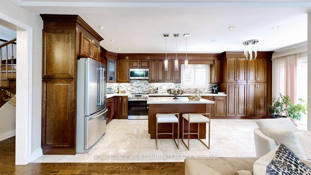 28 Preston Hill Crescent, Vaughan, ON L4K 5L3