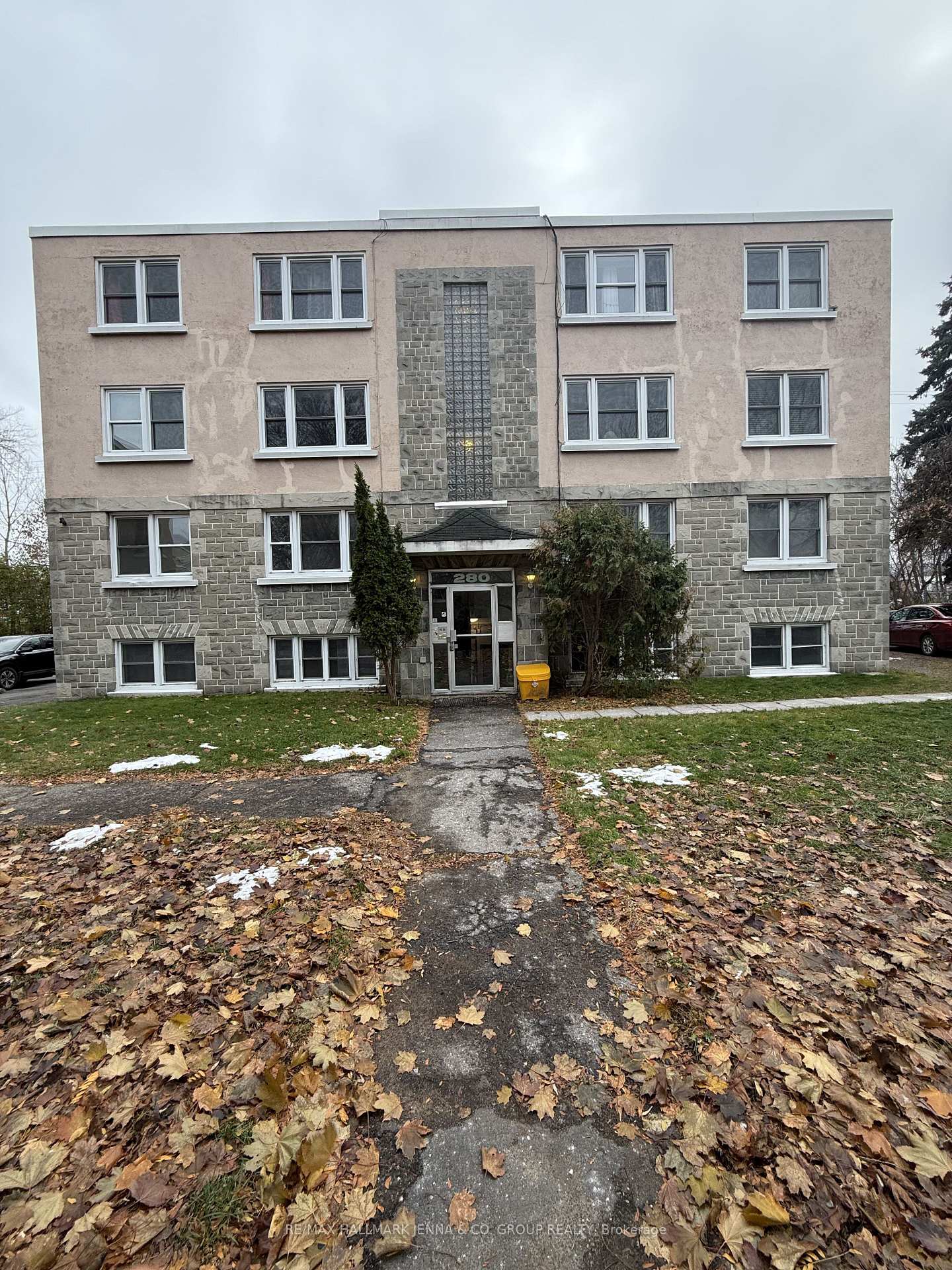3 - 280 Blake Boulevard, Vanier and Kingsview Park, ON K1L 6L7