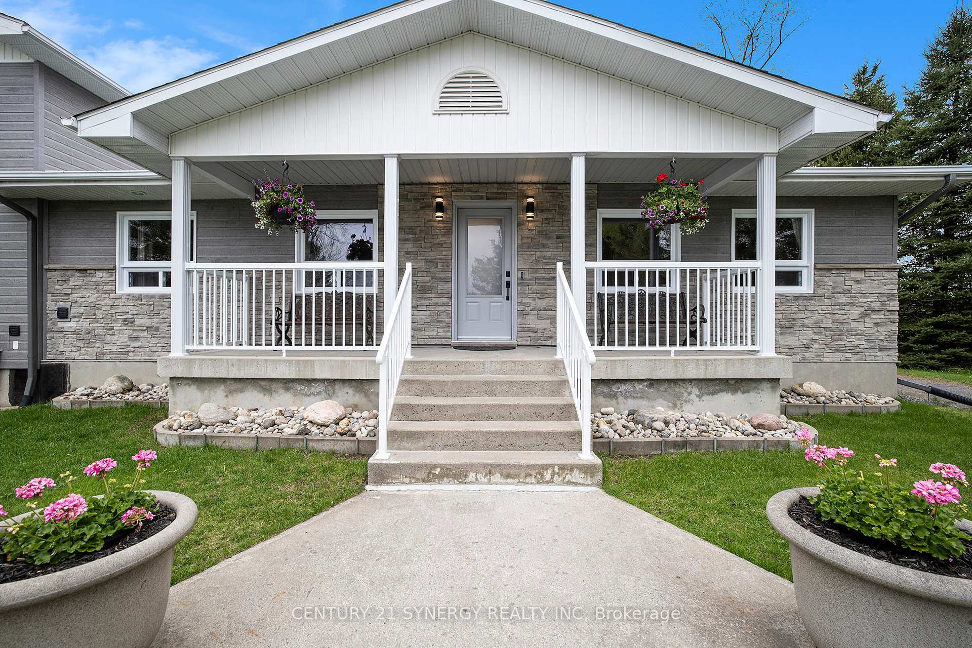 280 Limoges Road, Russell, ON K0A 2M0