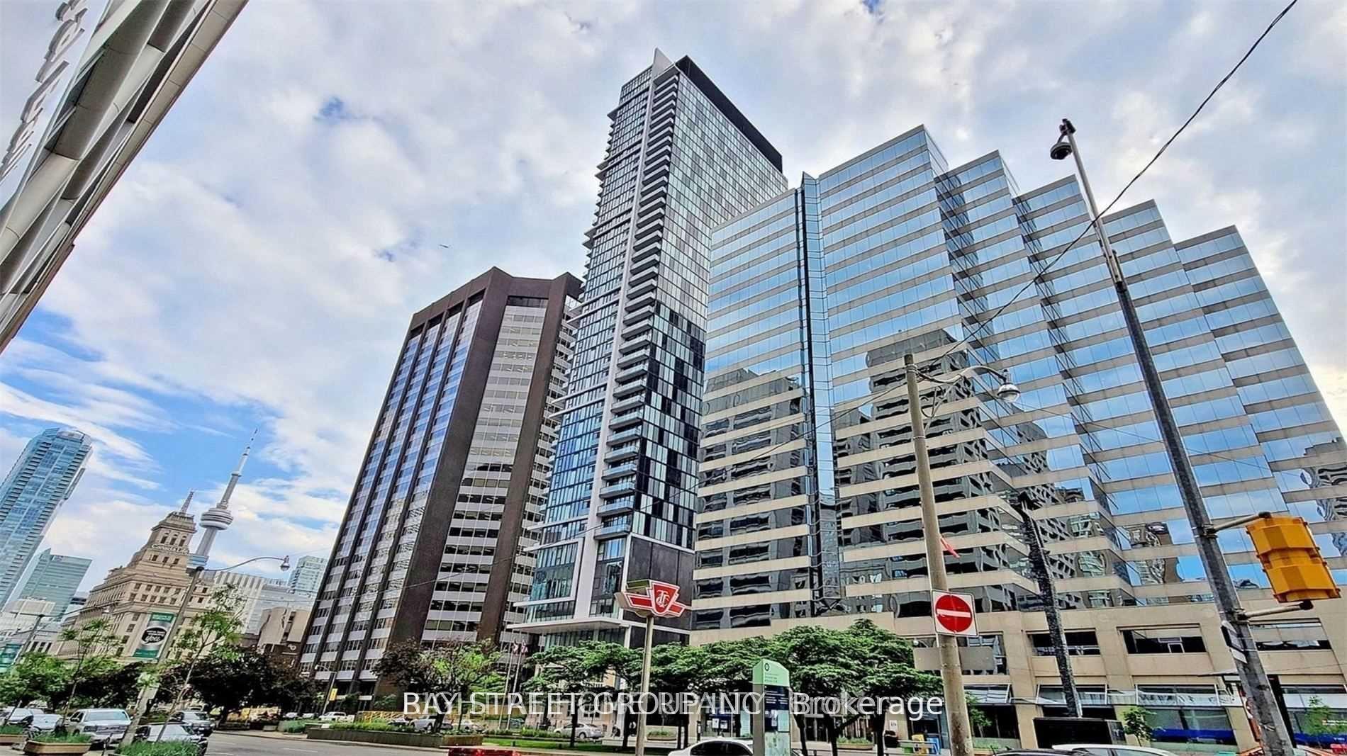 2803 - 426 University Avenue, Toronto, ON M5G 1S9