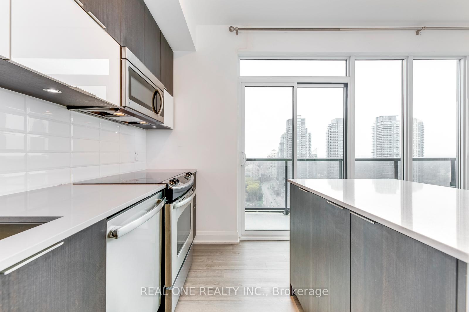 2805 - 56 Annie Craig Drive, Toronto, ON M8V 0C5