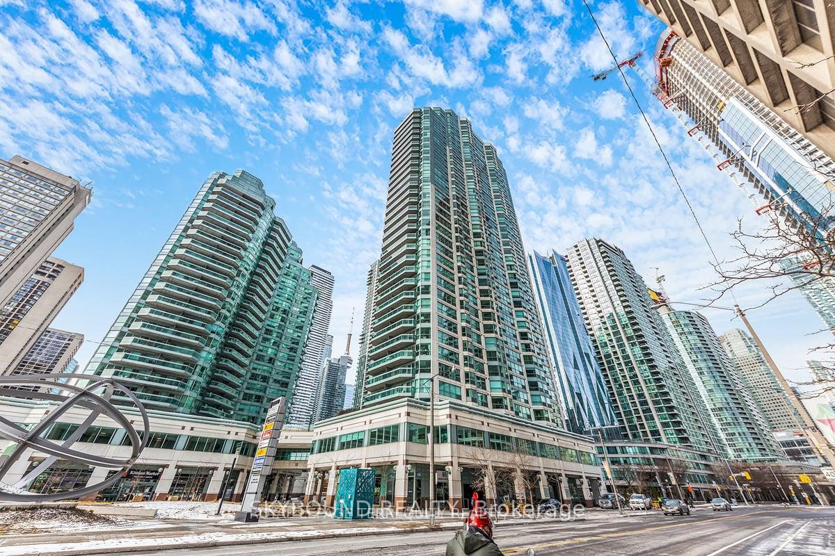 2807 - 10 Yonge Street, Toronto, ON M5E 1R4