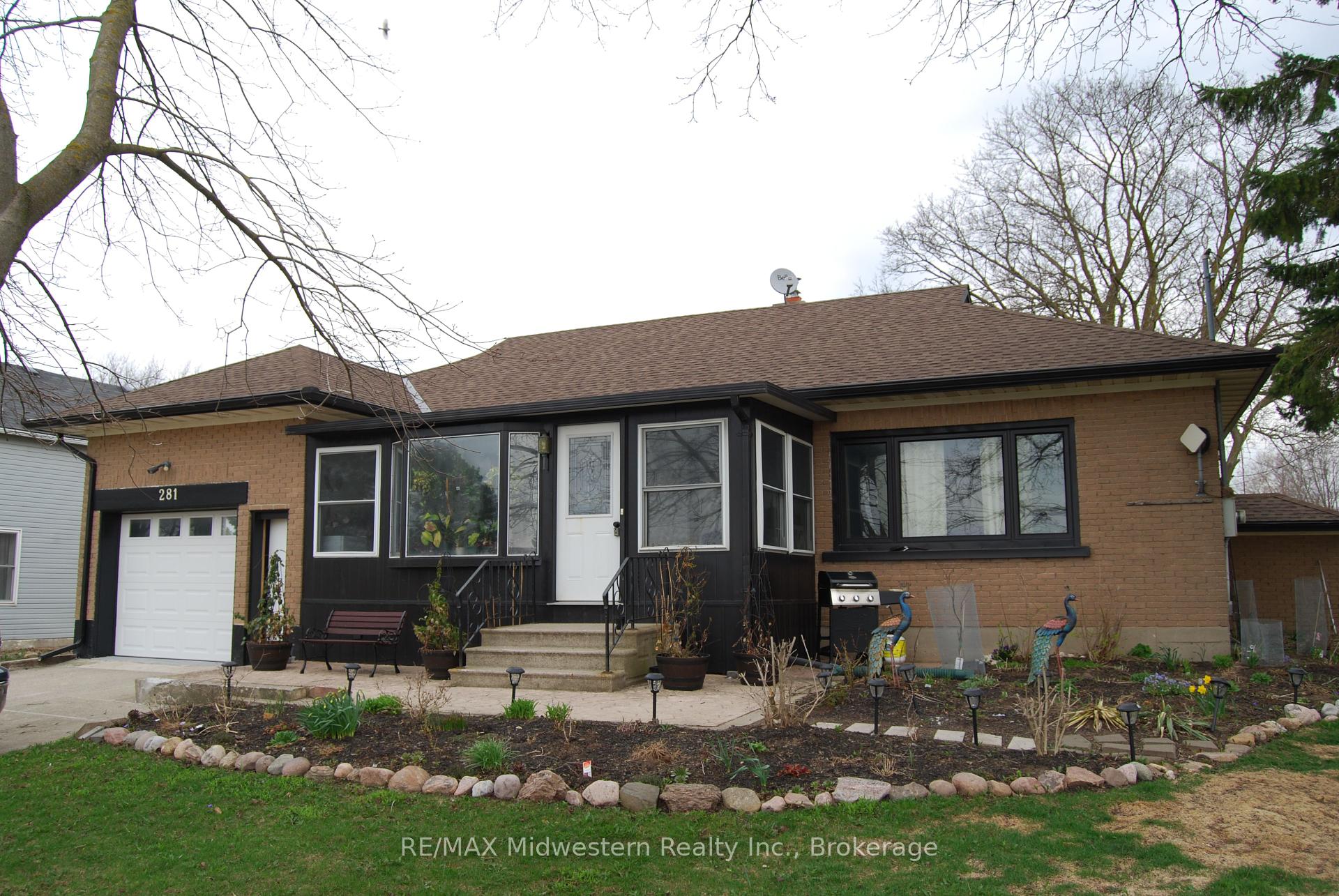 281 Elora Street S, Minto, ON N0G 1Z0