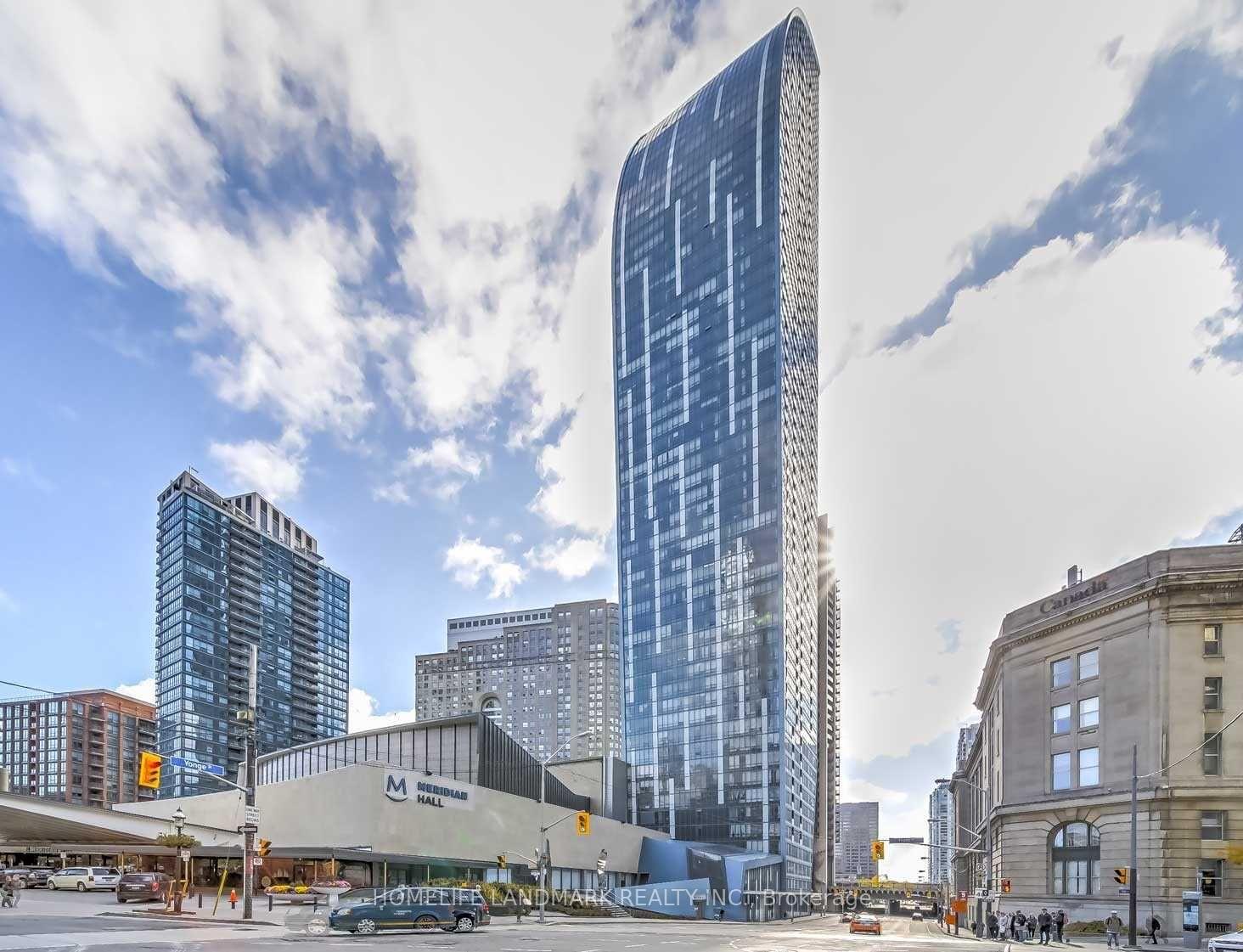 2811 - 8 The Esplanade, Toronto, ON M5E 0A6