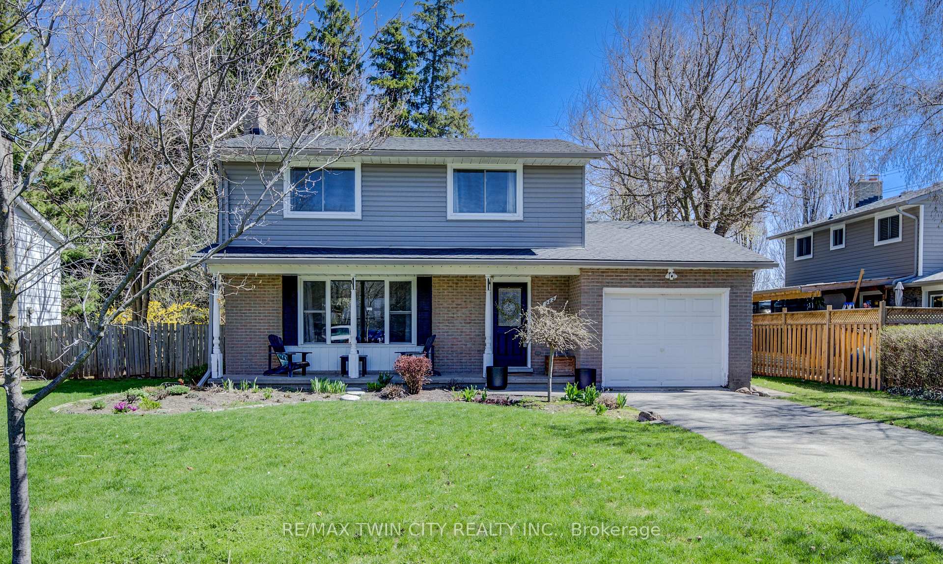 282 Braemore Avenue, Waterloo, ON N2K 1T6