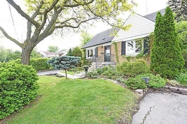 284 Bogert Avenue, Toronto, ON M2N 1L5