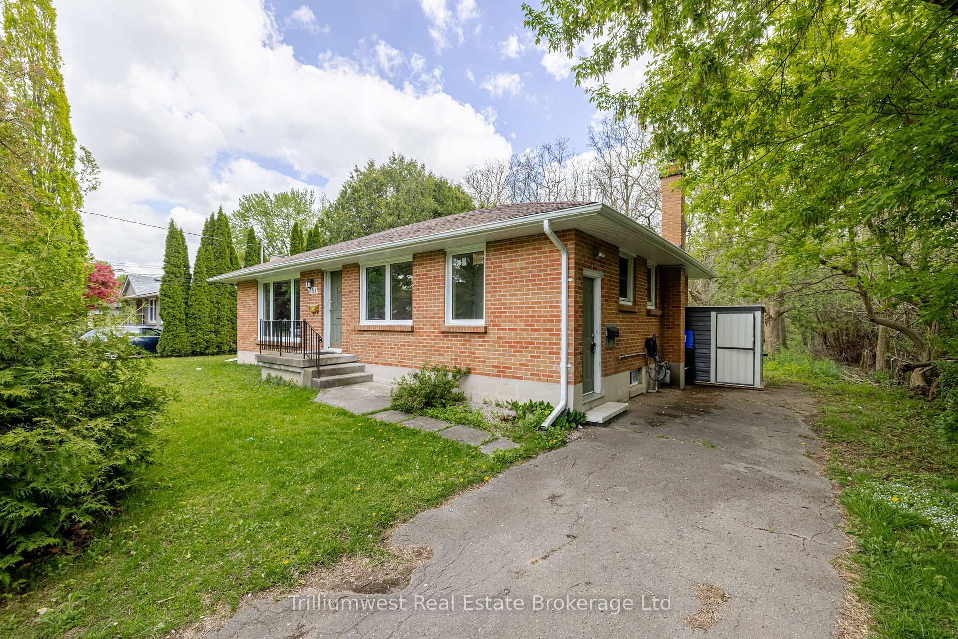 B1 - 284 Trott Drive, London North, ON N6G 1B5