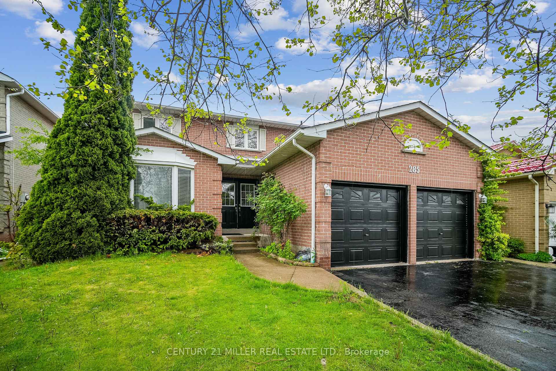 285 Mississaga Street, Oakville, ON L6L 6J8