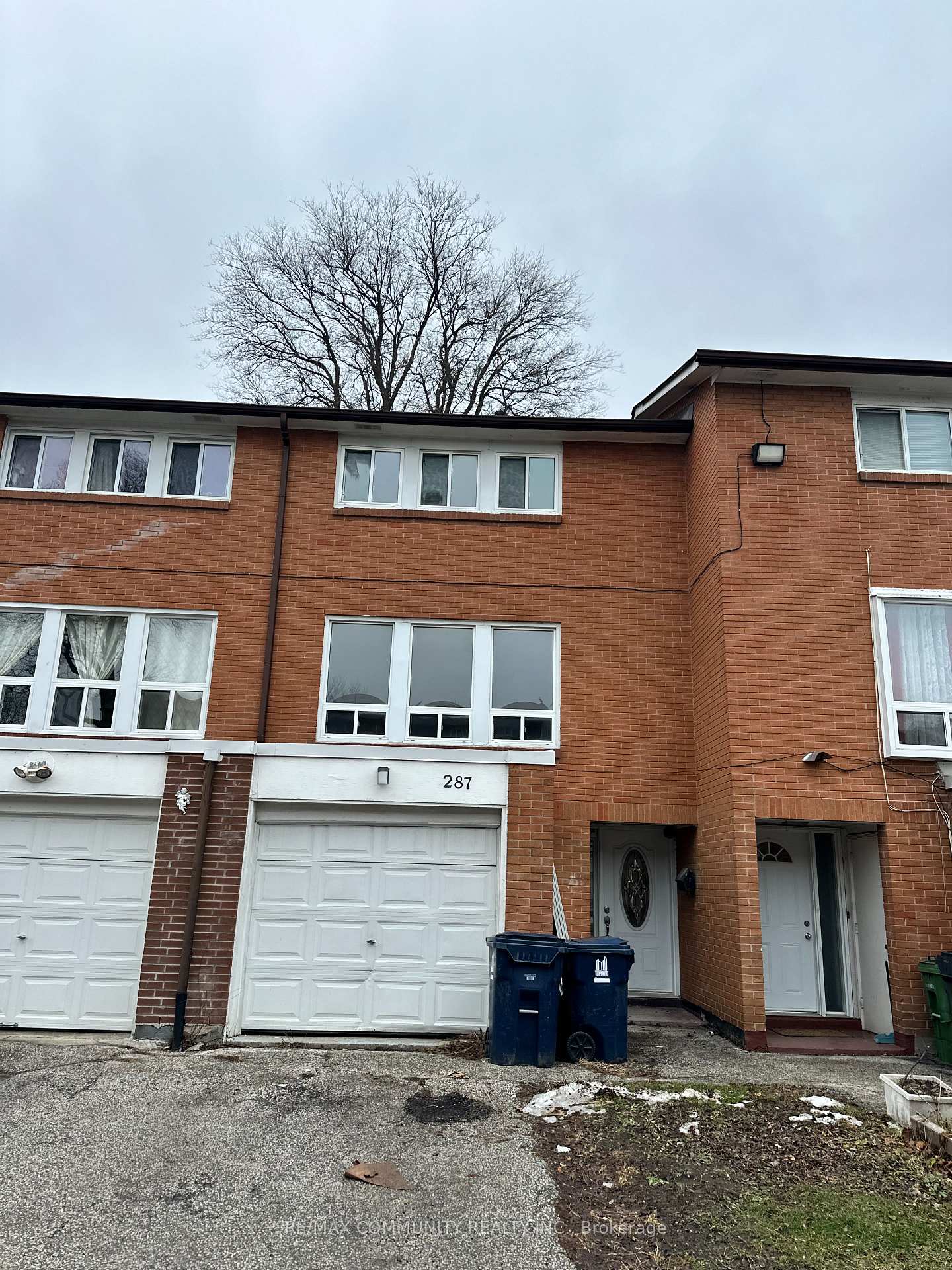 287 (Lower Unit) - 1605 Albion Road, Toronto, ON M1B 1V6
