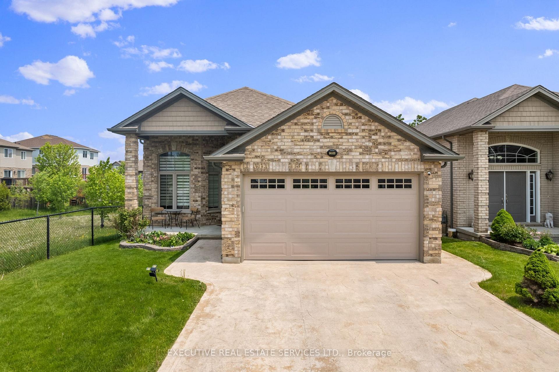 2884 DEVON Road, London South, ON N6E 0A4