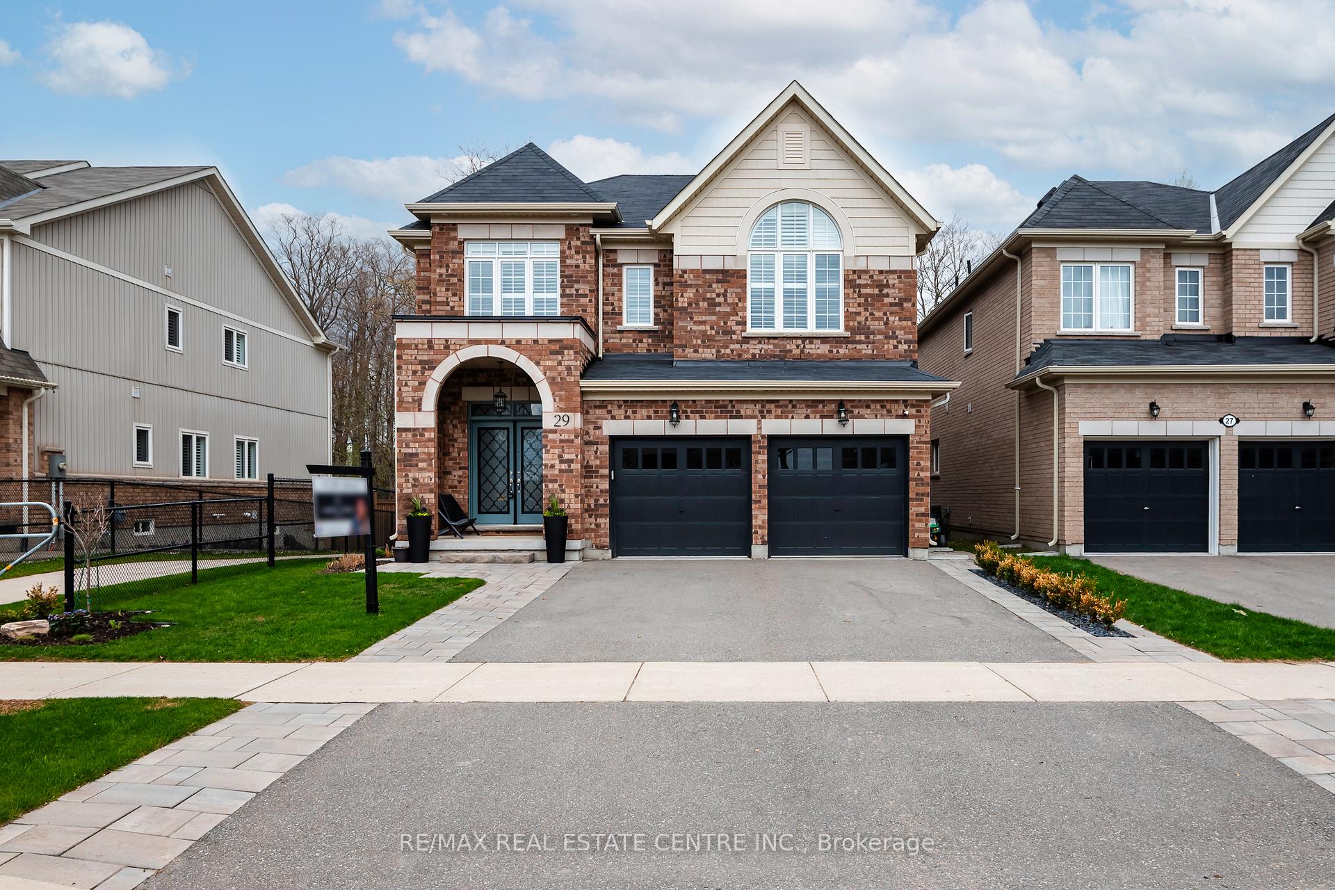 29 Jenkins Street, East Luther Grand Valley, ON L9W 7R2