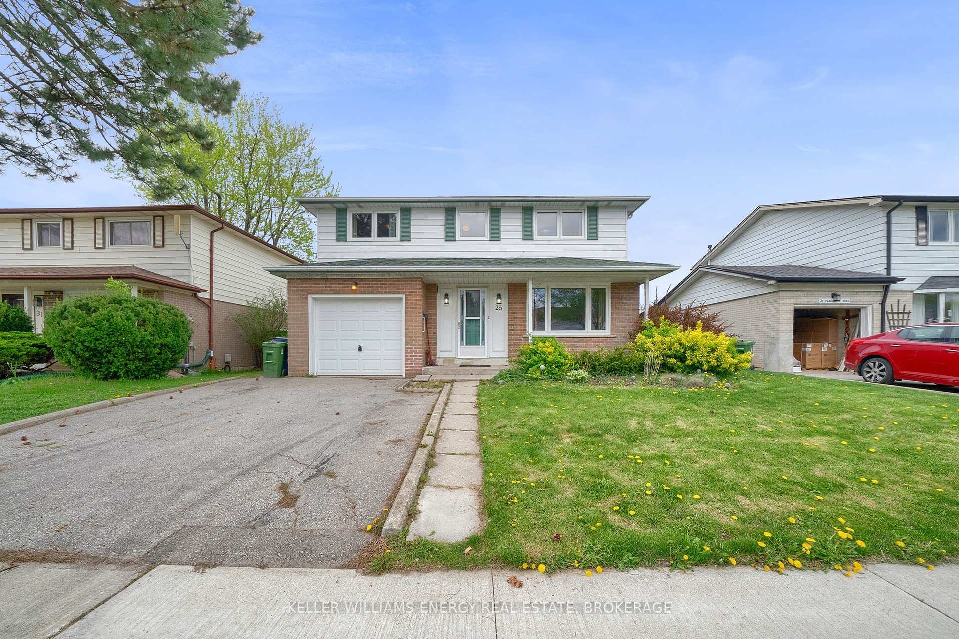 29 Parkington Crescent, Toronto, ON M1H 2T6