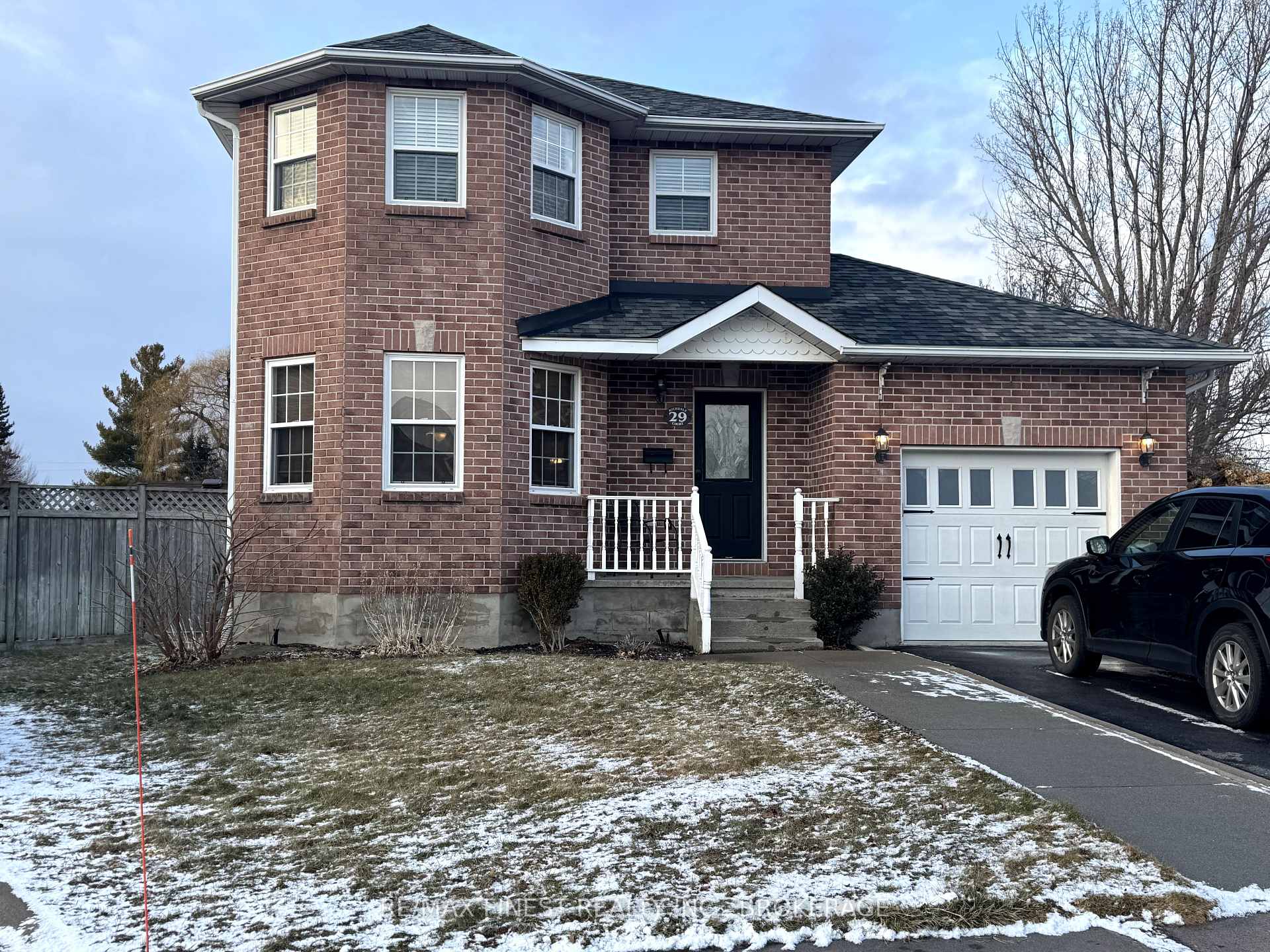 29 Richdale Court, Kingston, ON K7K 6N3