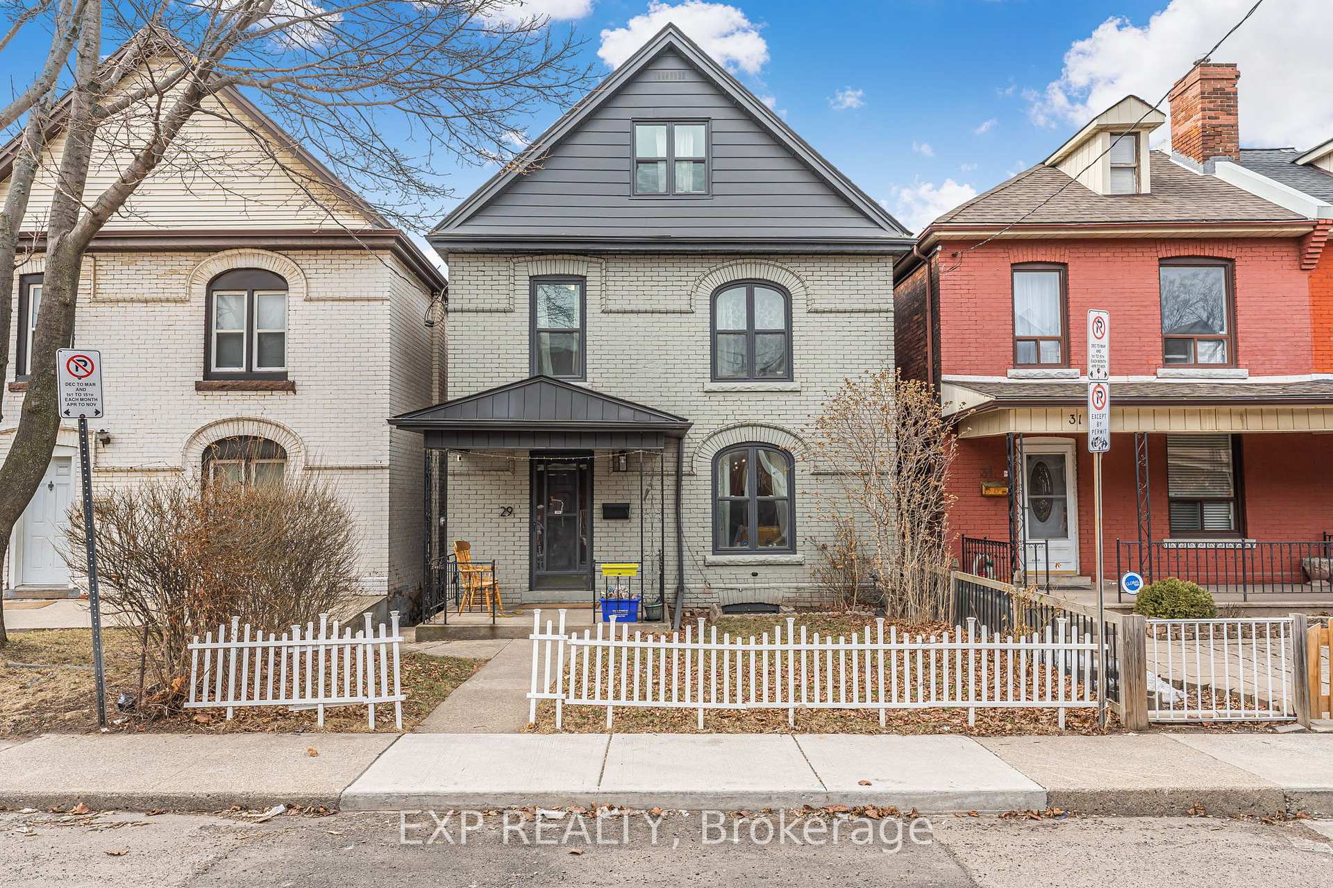 29 St Matthews Avenue, Hamilton, ON L8L 5P4