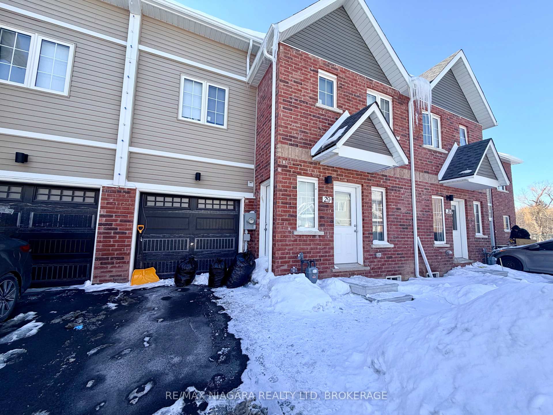 29 Waterleaf Trail, Welland, ON L3C 0H6