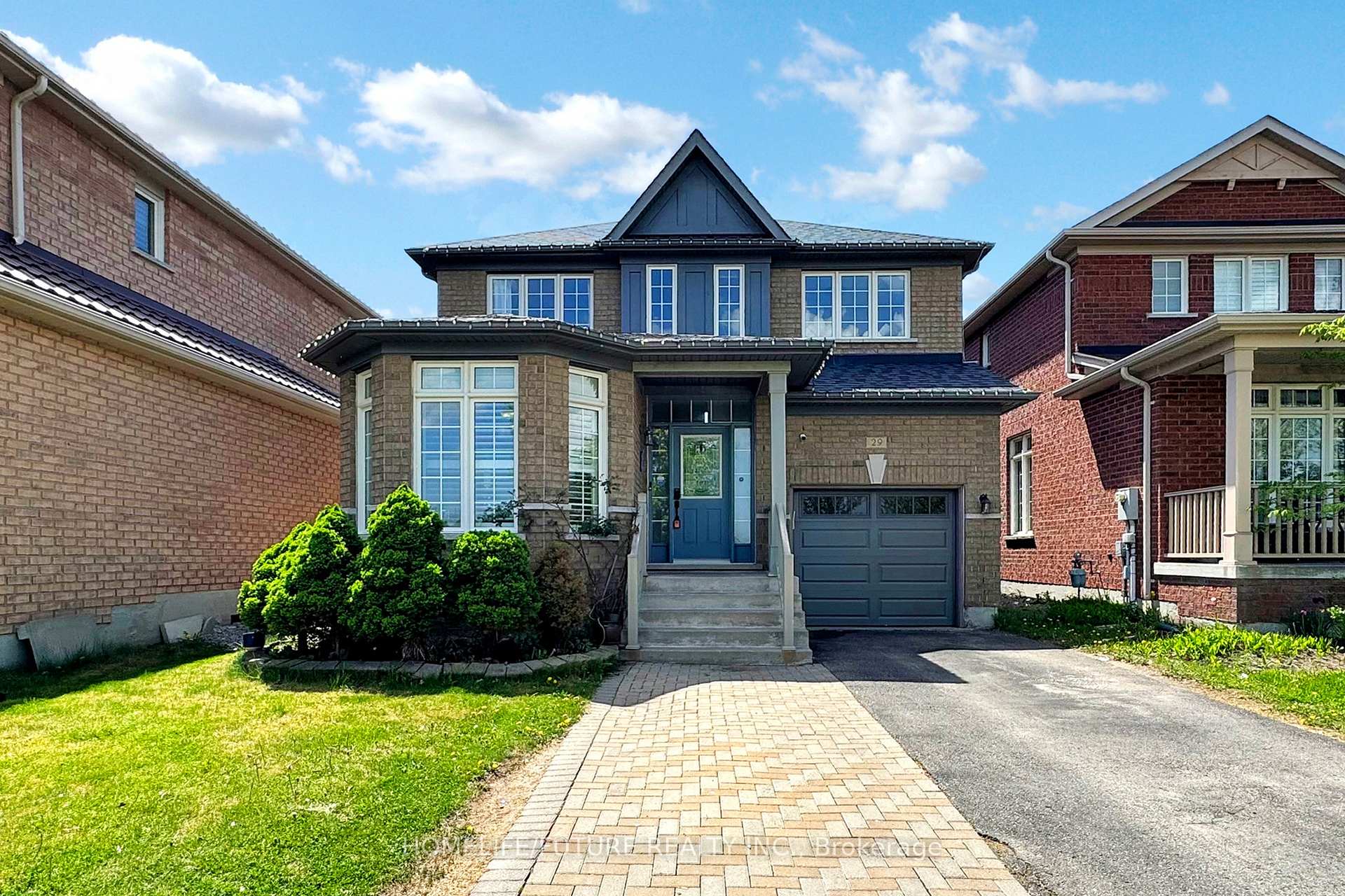 29 Wilcliff Court, Markham, ON L6E 2E5