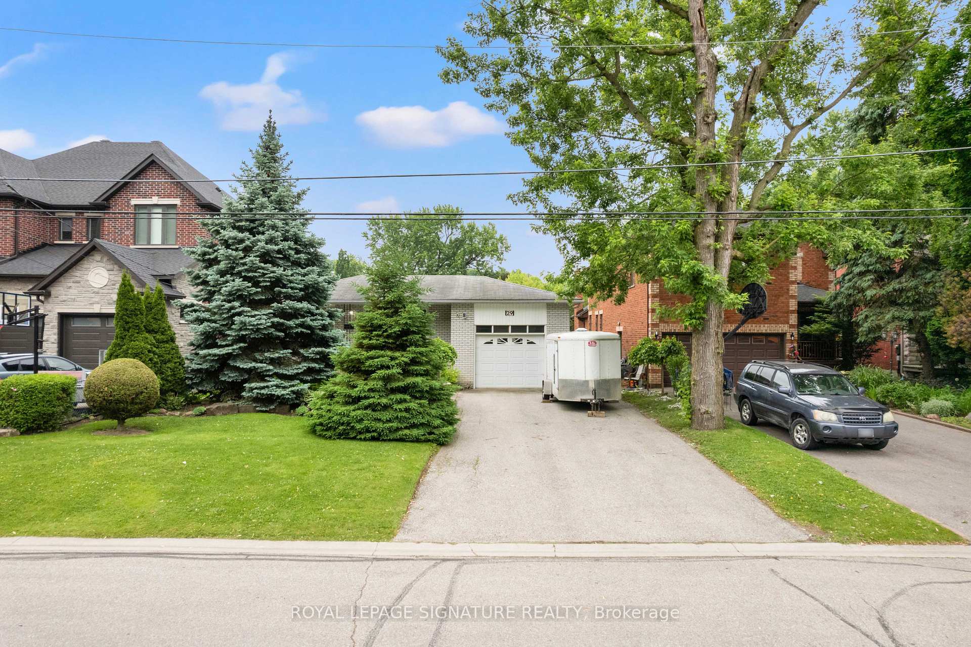 29 Woodview Road, Vaughan, ON L4L 2V3
