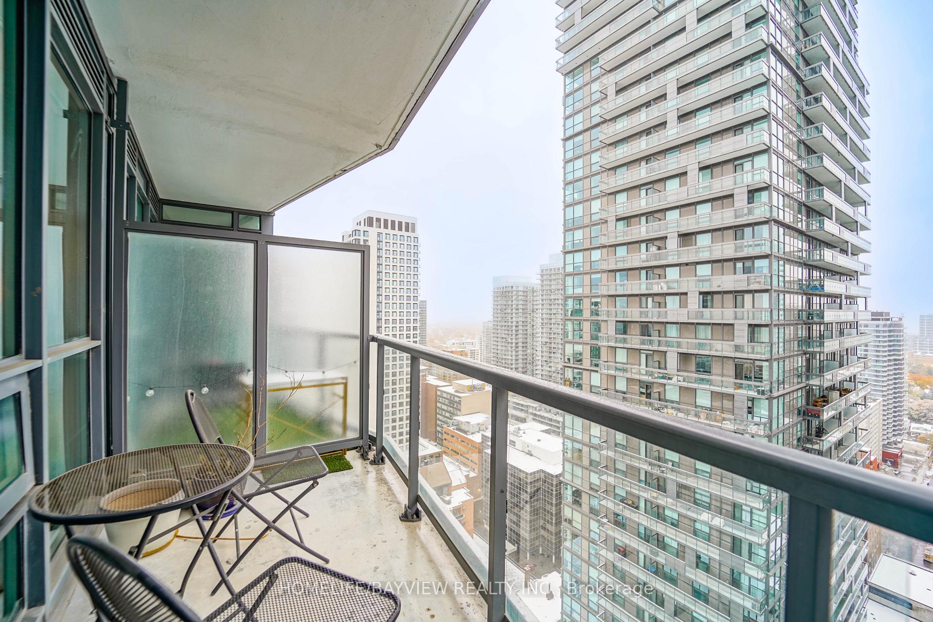 2901 - 30 Roehampton Avenue, Toronto, ON M4P 0B9