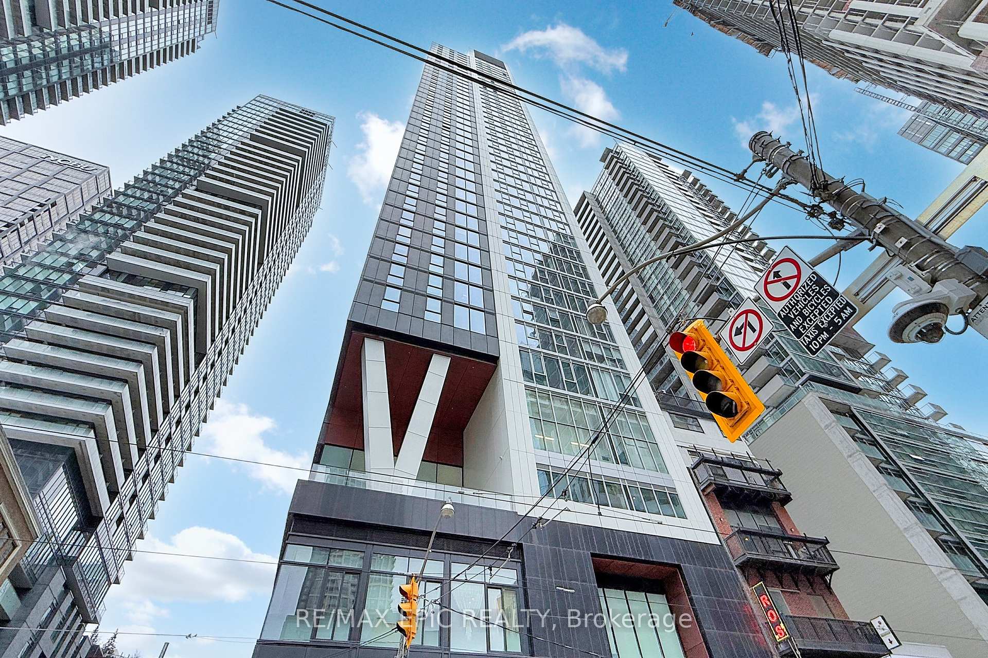 2906 - 357 King Street W, Toronto, ON M5V 0S7