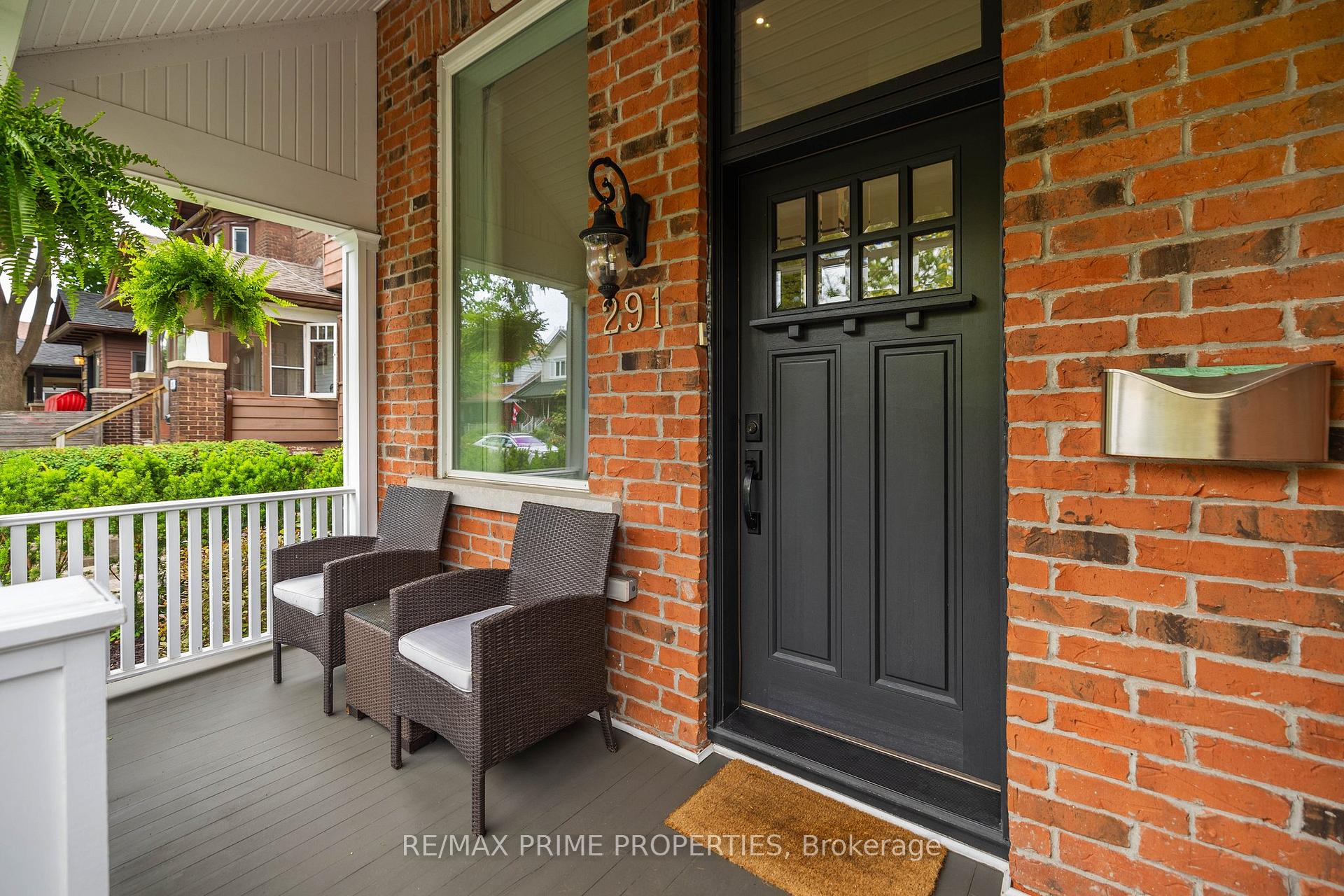 291 Kingswood Road, Toronto, ON M4E 3N8