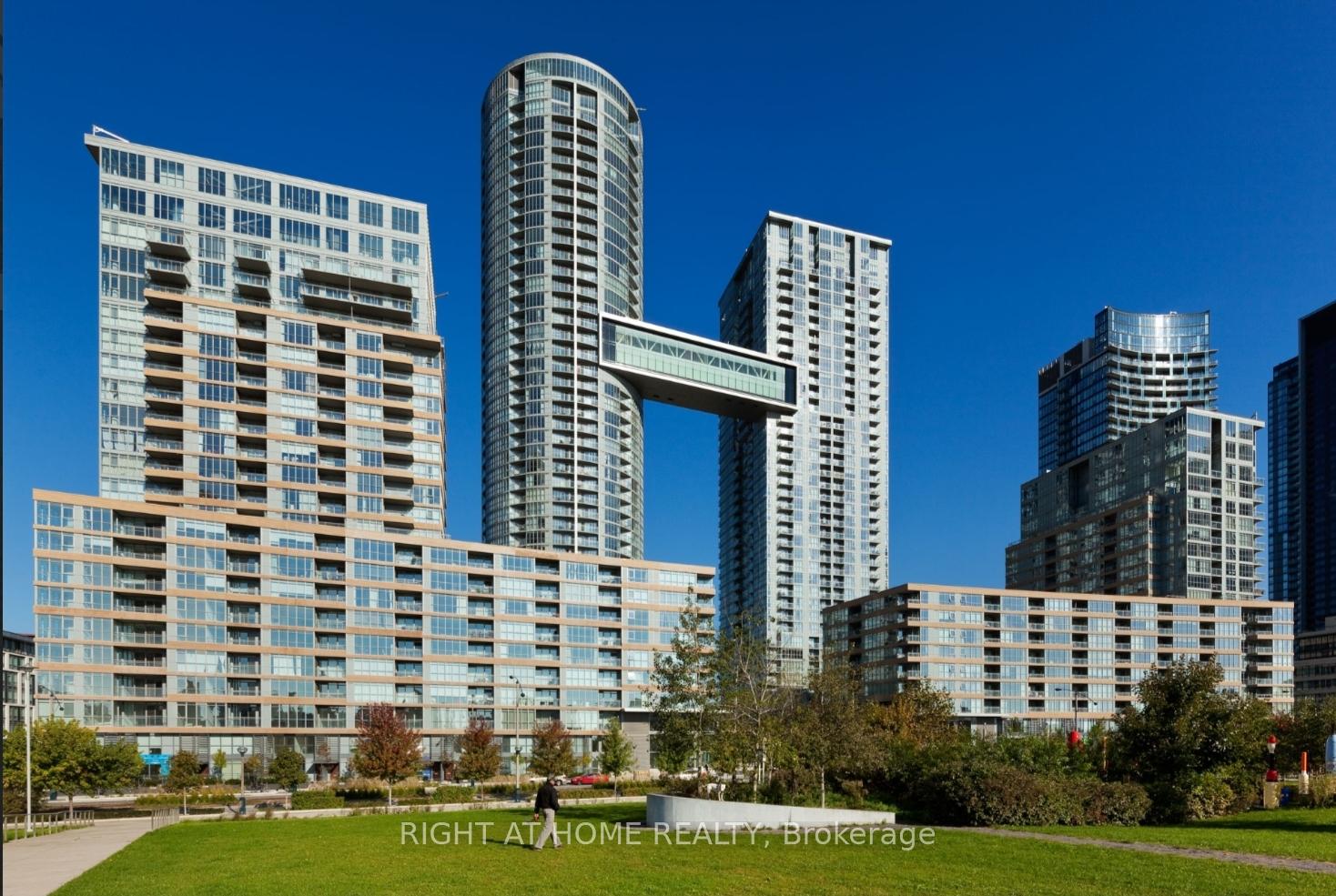 2916 - 15 Iceboat Terrace, Toronto, ON M5V 4A5