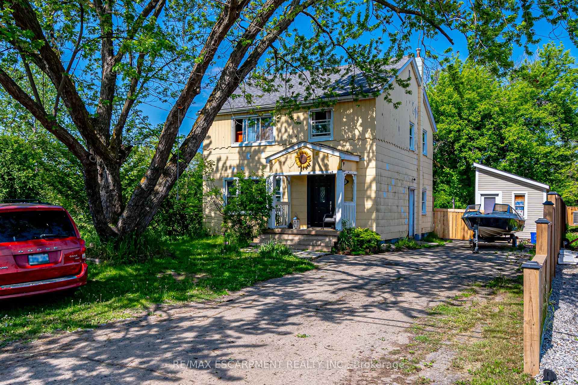 293 Fifty Road, Hamilton, ON L8E 5L1