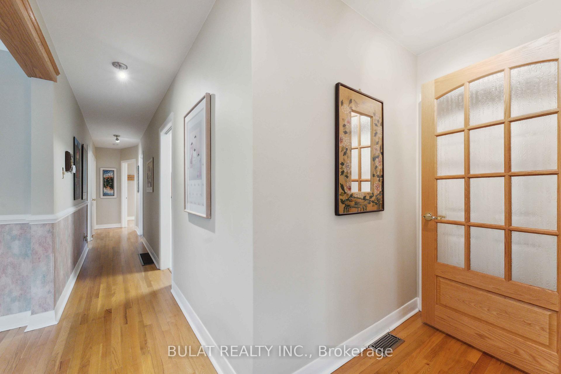 294 Clare Street, Westboro - Hampton Park, ON K1Z 7E6