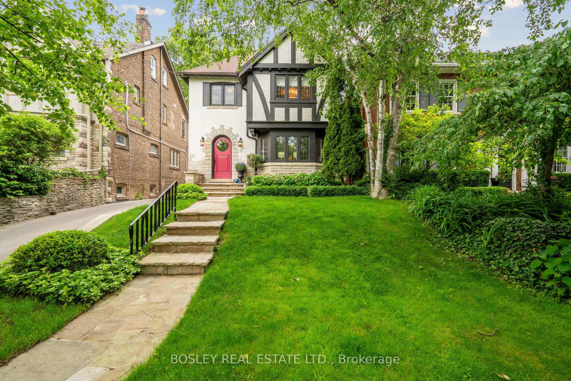 294 Douglas Drive, Toronto, ON M4W 2C2